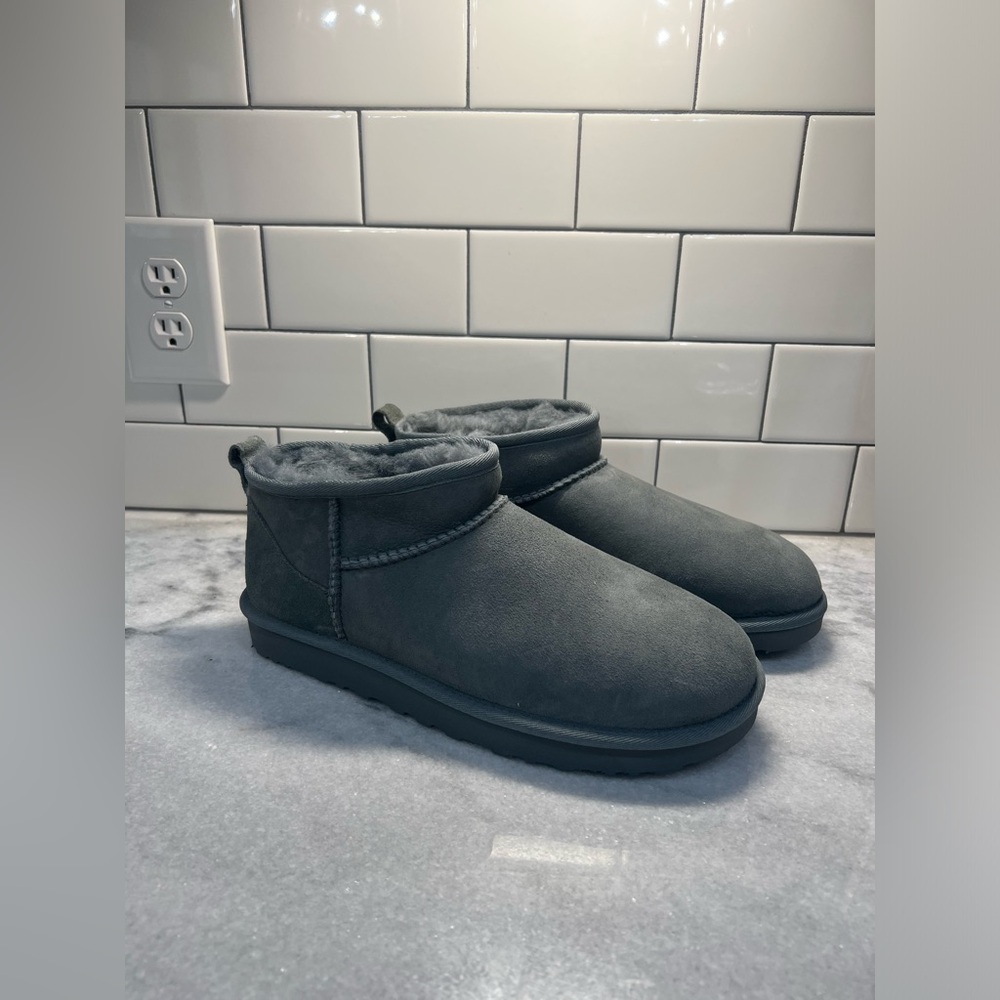Ugg Womens 10 /Grey Classic Ultra Mini Water-Resistan… - Gem